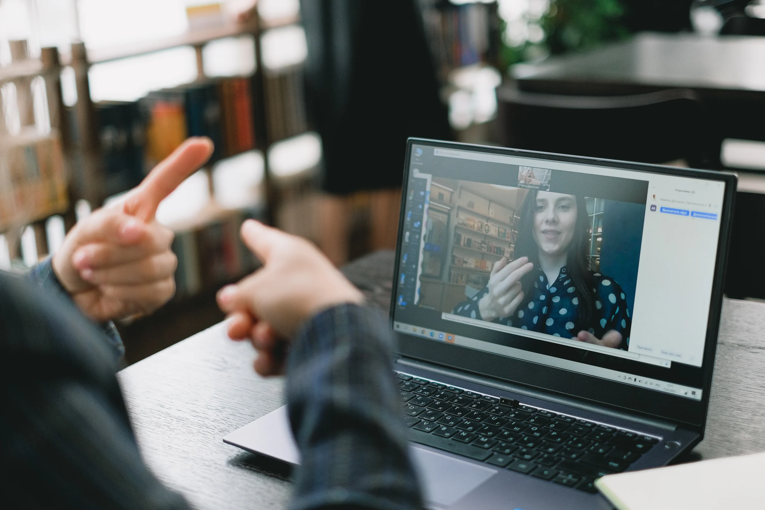 The 7 Best Online Courses To Learn American Sign Language ASL 